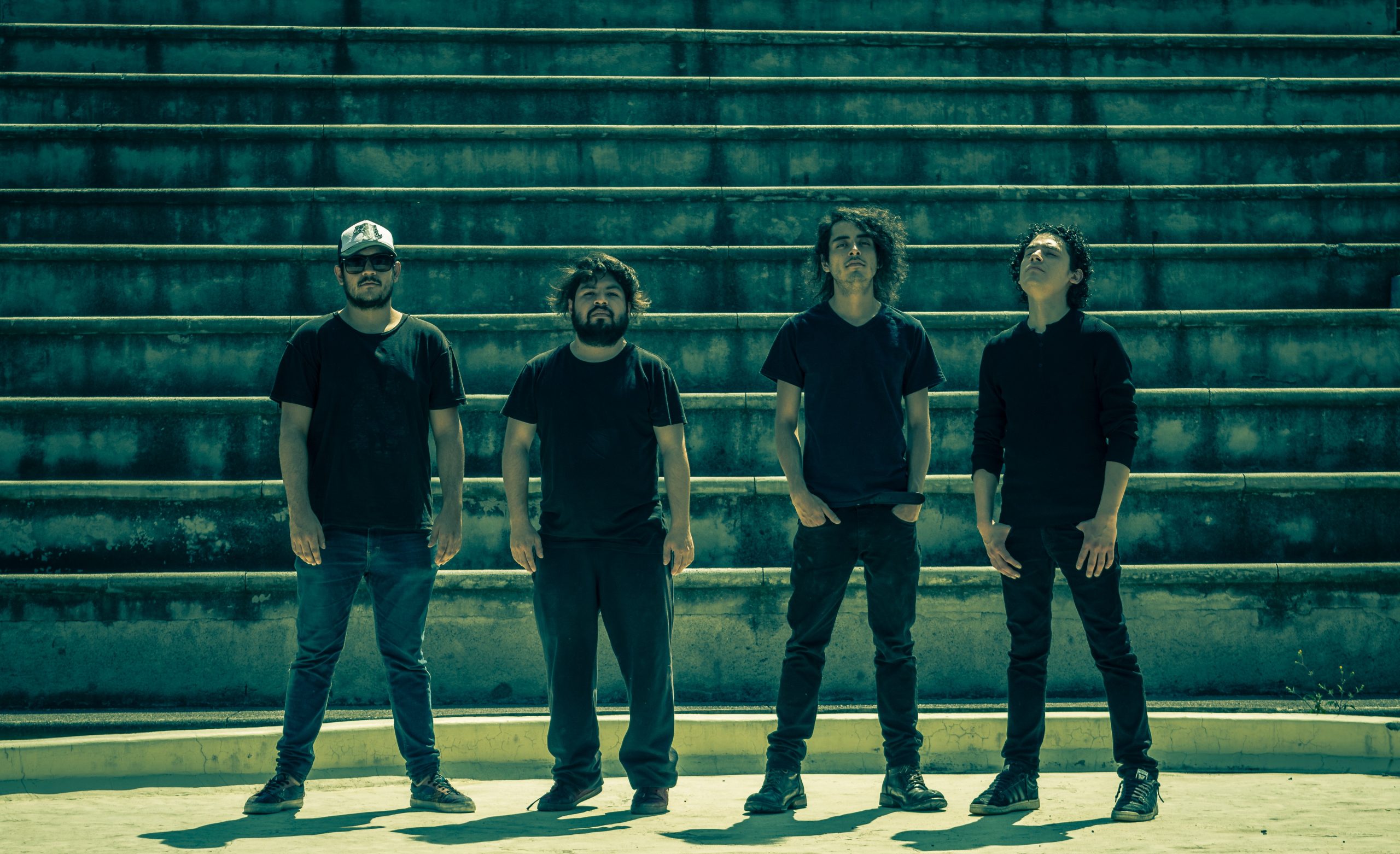 MUUK Share Seis Ausente - Austin Town Hall