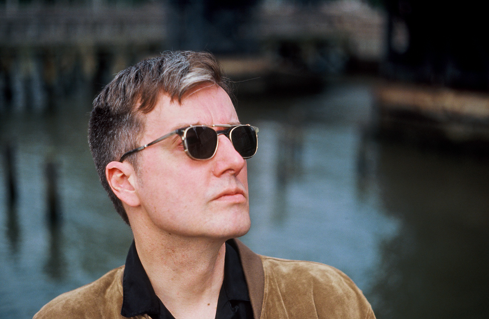 Love, Burns Share In a Long Time - Austin Town Hall